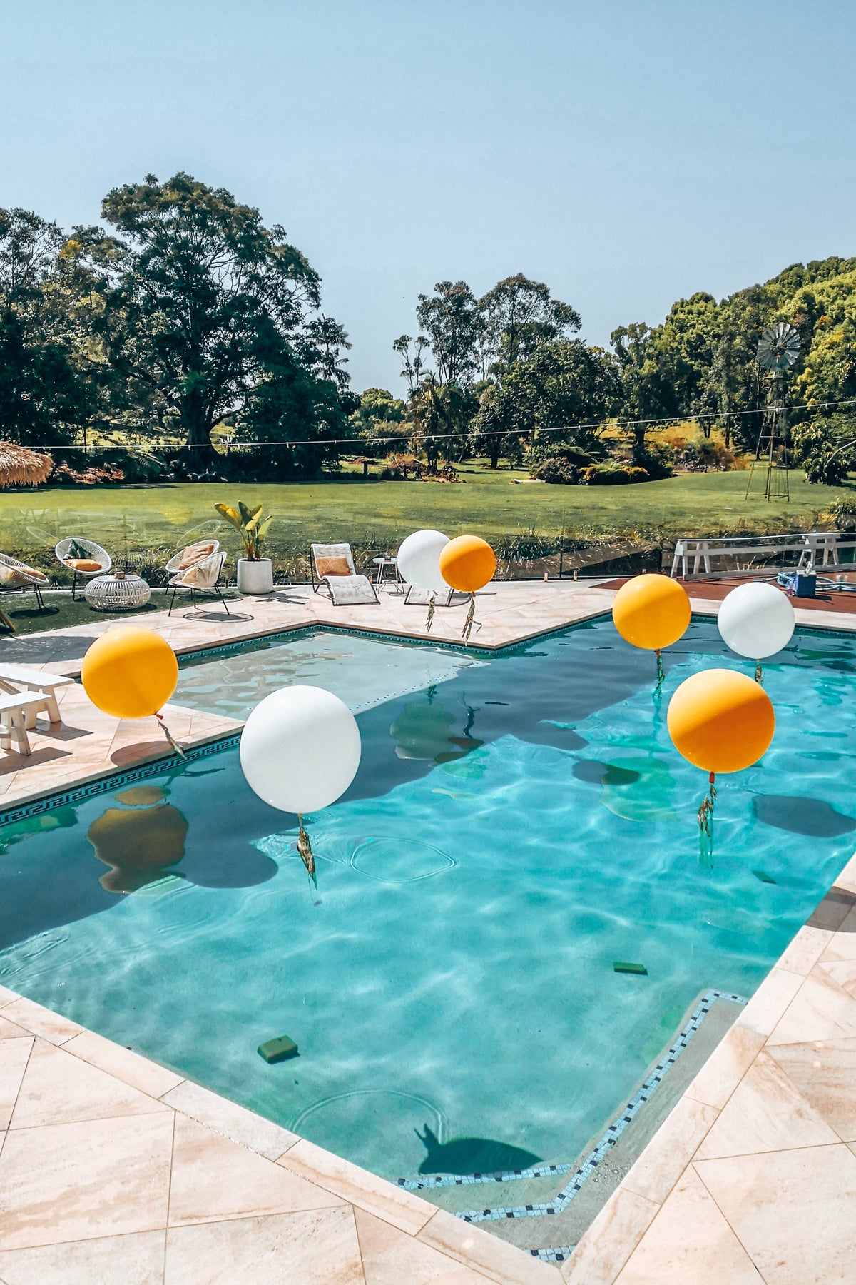 [INFLATED] Pool Giant Balloon – Bang Bang Balloons